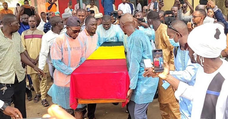 Décès de Toumba Diakité : Quand la famille diverge sur le lieu d’inhumation